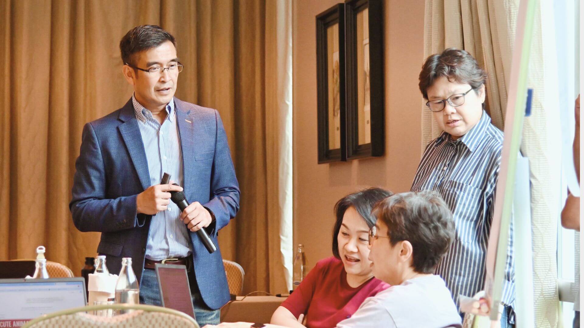 ADGES จัดการอบรม “AI and Technology Disruption – Practical Guide for Leaders” แก่ผู้บริหารบริษัท ...